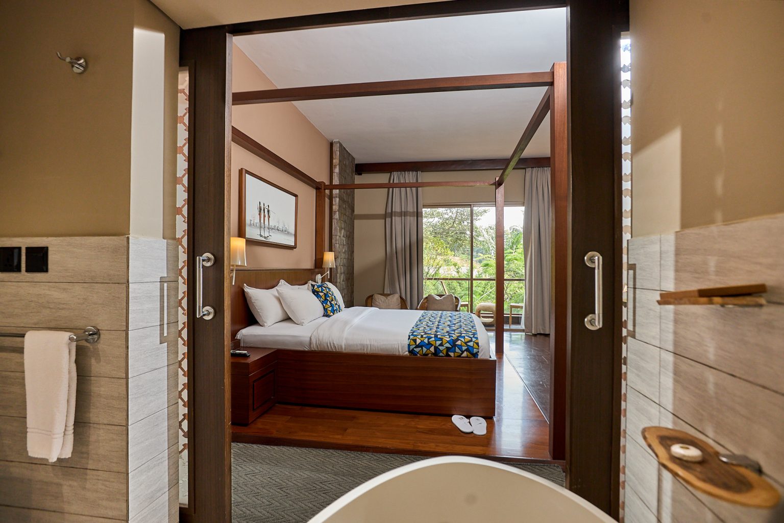 Family Room - Peduase Valley Resort